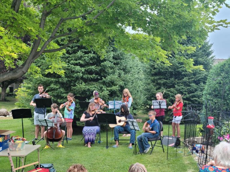 Backyard Concerts – Bertram Studio
